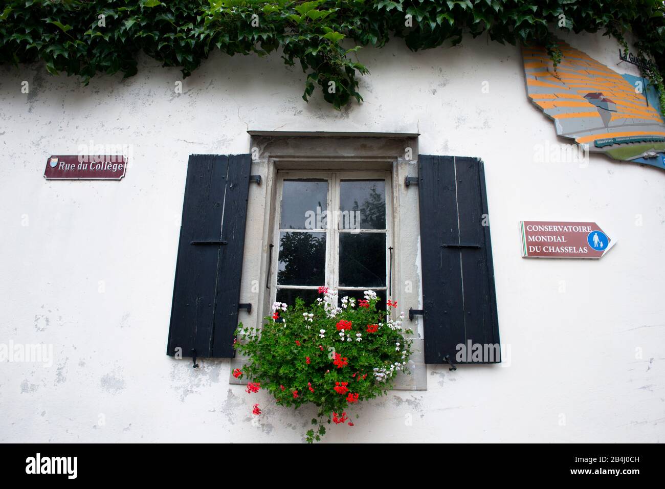 Beautiful shutters hi-res stock photography and images - Alamy