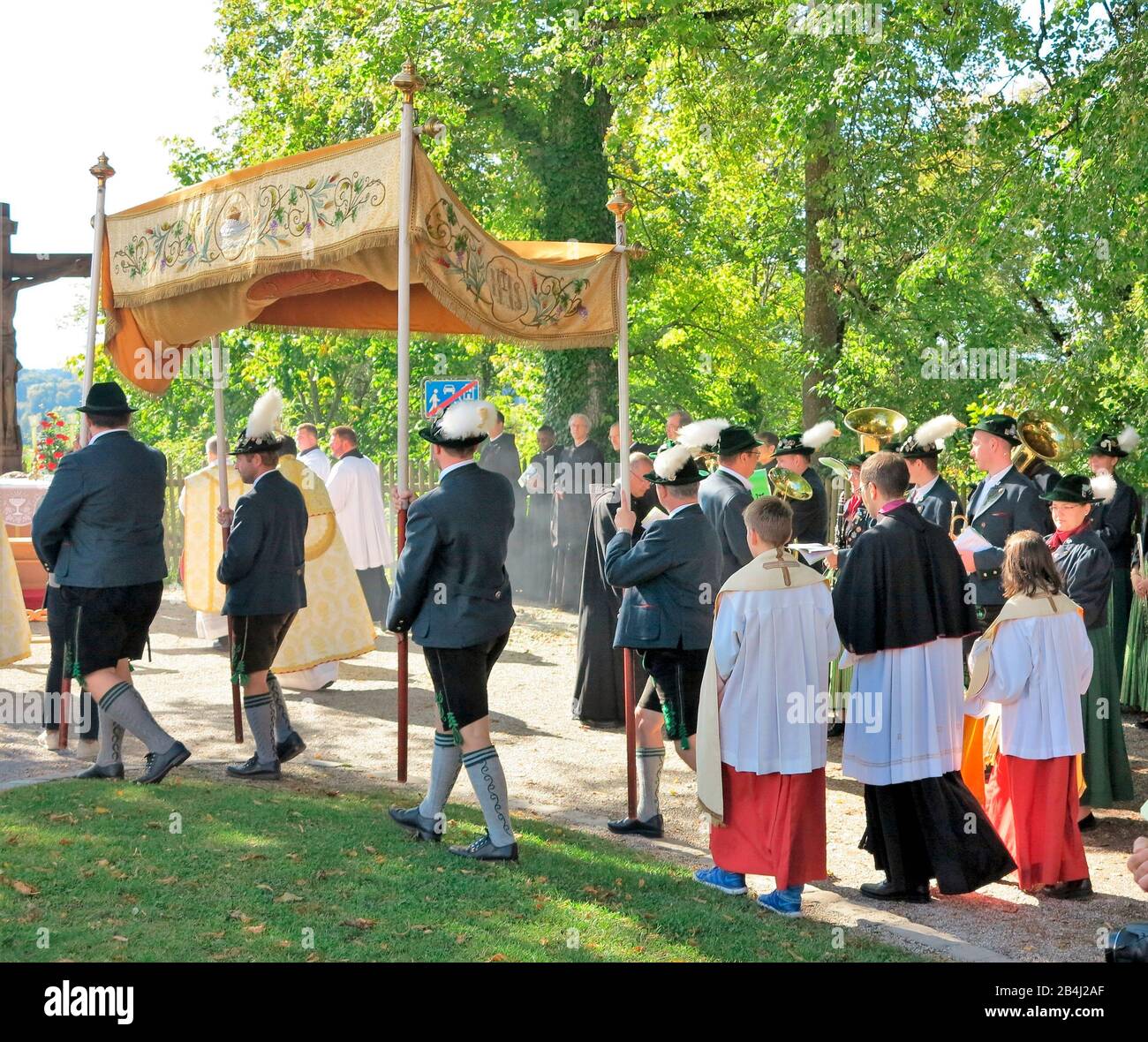 Three hosts fest hi-res stock photography and images - Alamy