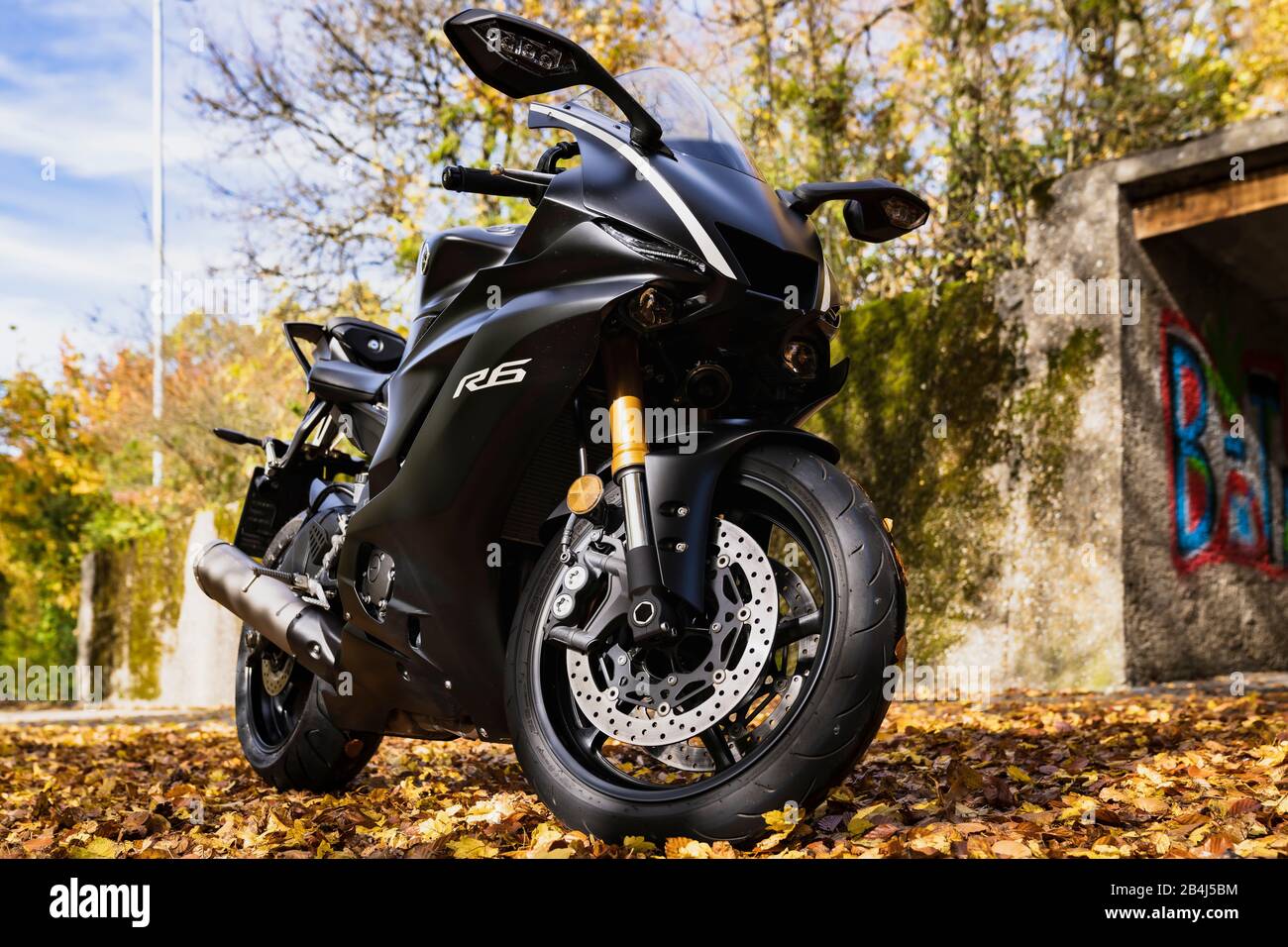 R6 motorcycle hi-res stock photography and images - Alamy