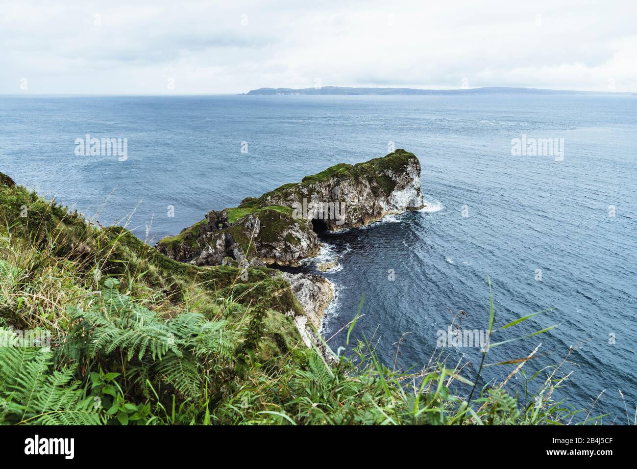 Kinbane headland hi-res stock photography and images - Alamy