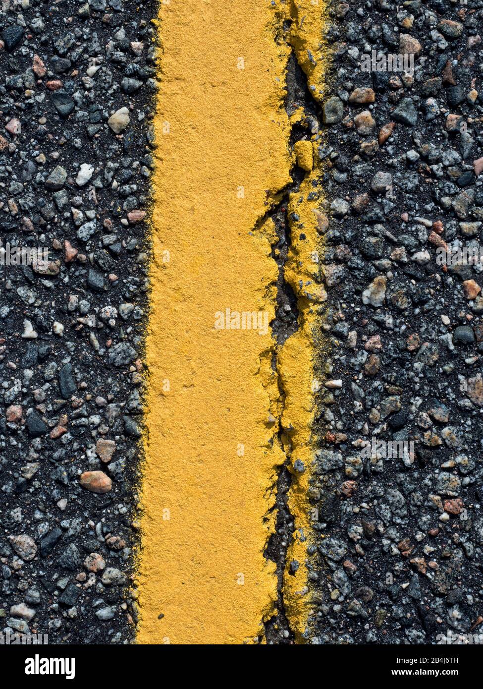 Cracked road surface hi-res stock photography and images - Alamy