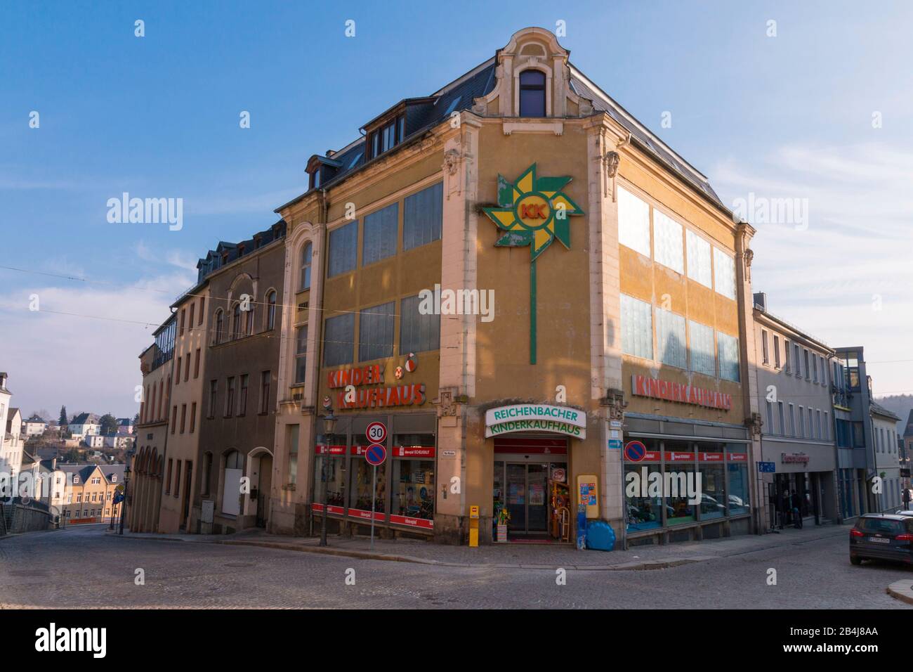 Childrens amusement center hi-res stock photography and images - Alamy