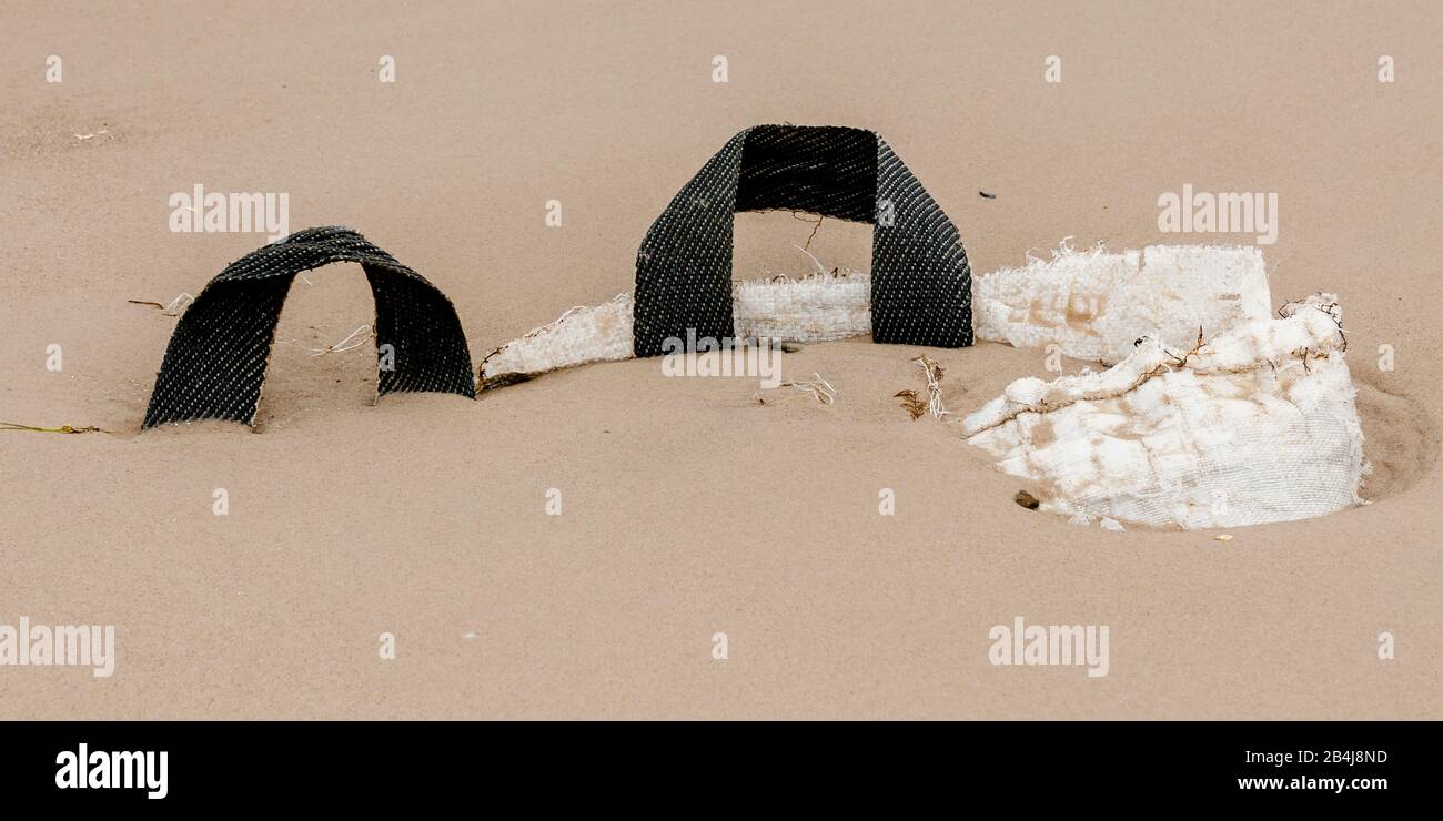 north sea, flotsam and jetsam Stock Photo - Alamy
