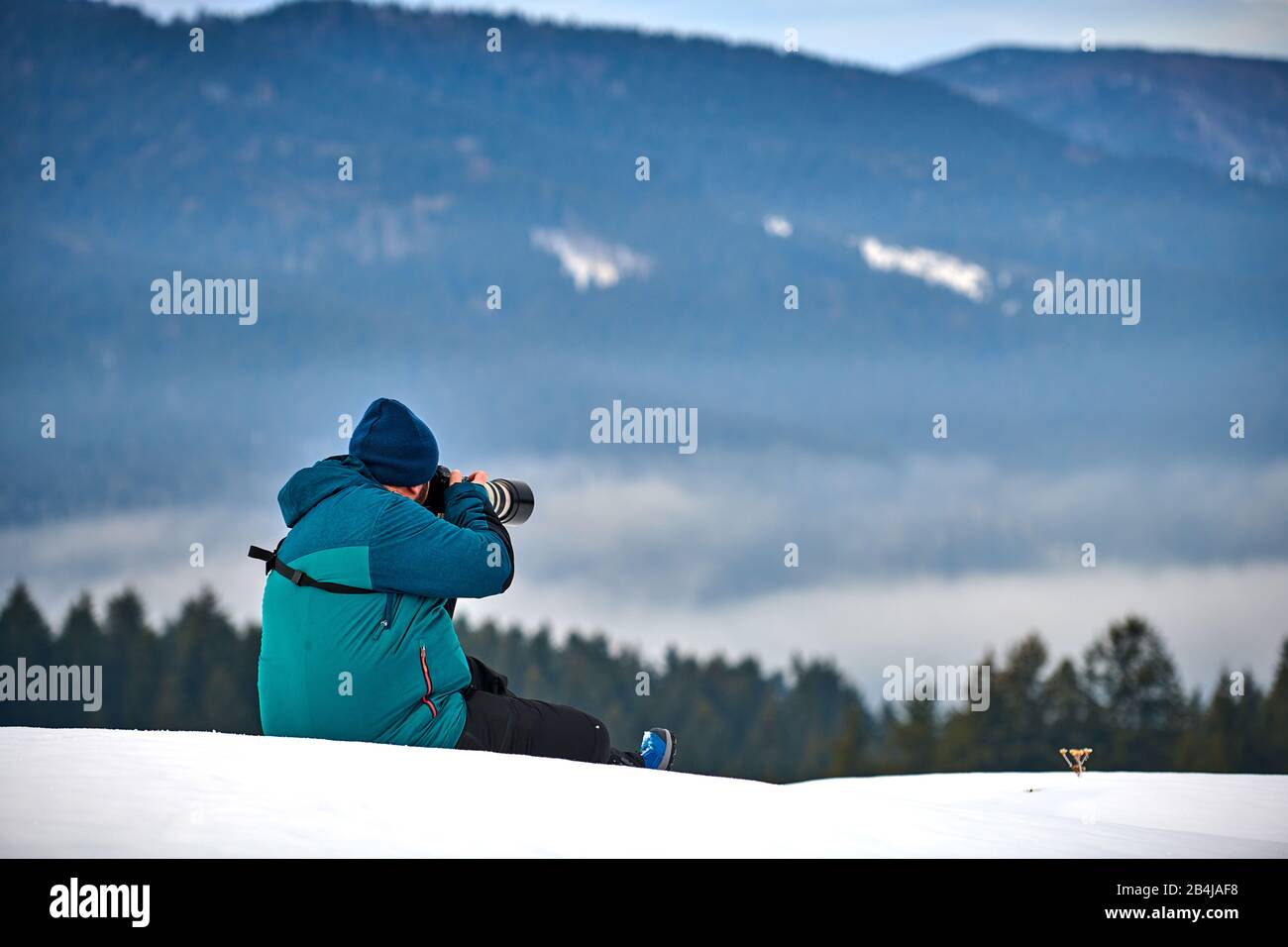 Professional nature photographer hi-res stock photography and images ...