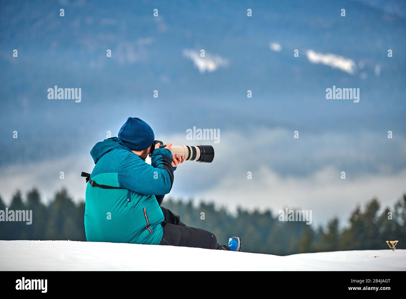 Professional nature photographer hi-res stock photography and images ...