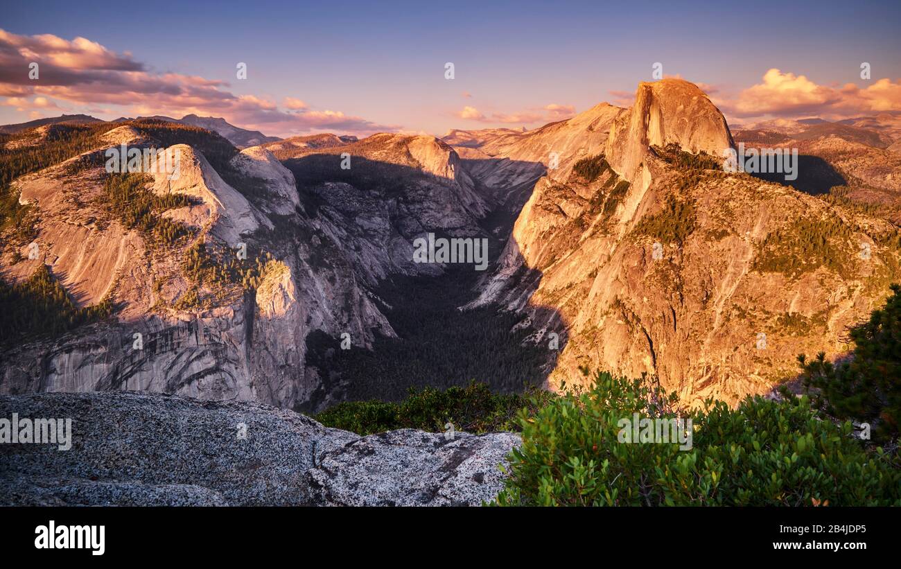 USA, United States of America, Half Dome im Yosemite National Park ...