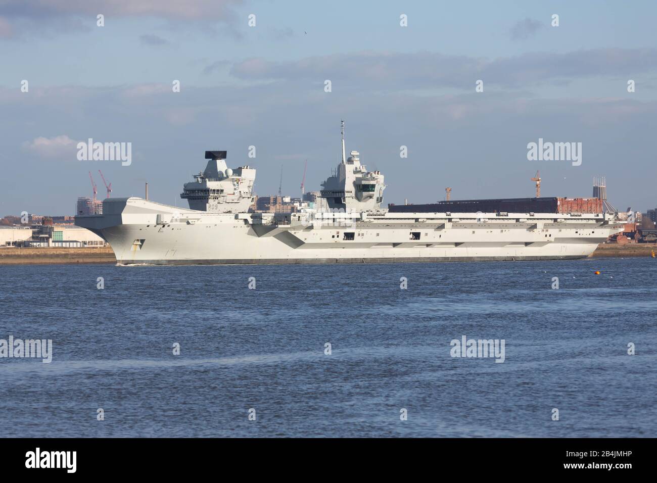 River Mersey, New Brighton, Merseyside, 6th March 2020, HMS Prince of ...
