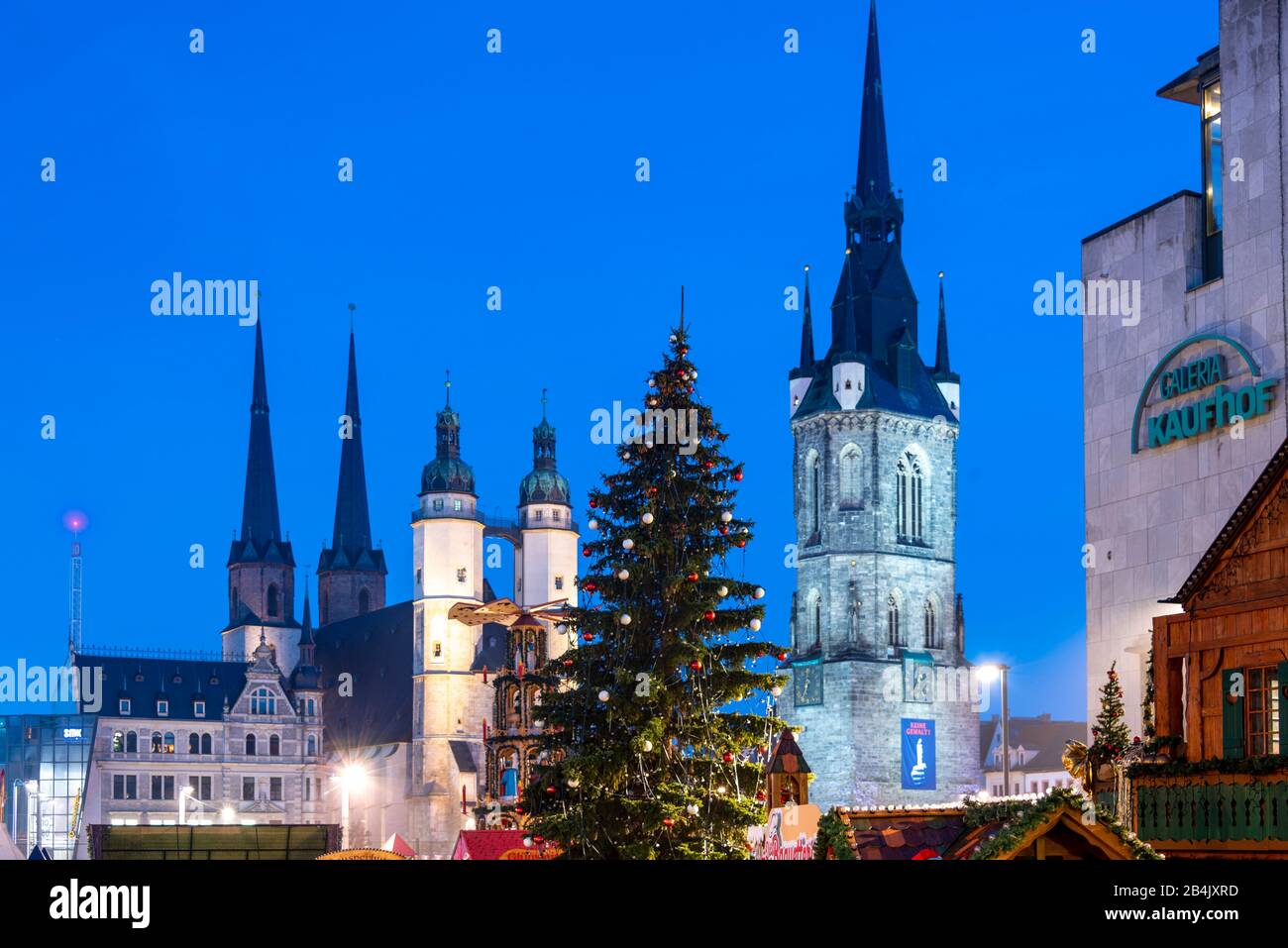 Germany, Saxony-Anhalt, Halle, Marktkirche Unser Lieben Frauen ...