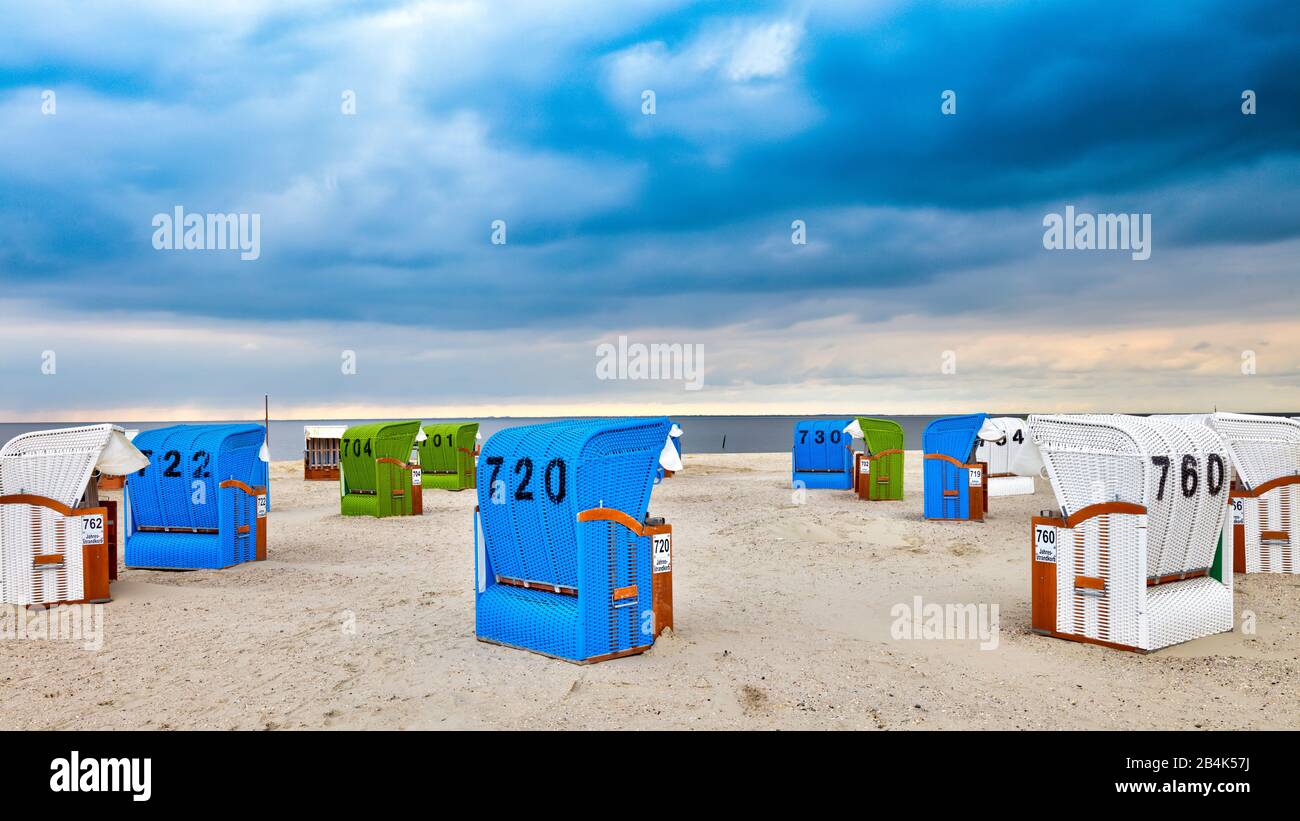 Beach, beach chairs, clouds, north dike, north, North Sea, Ostfriesland ...
