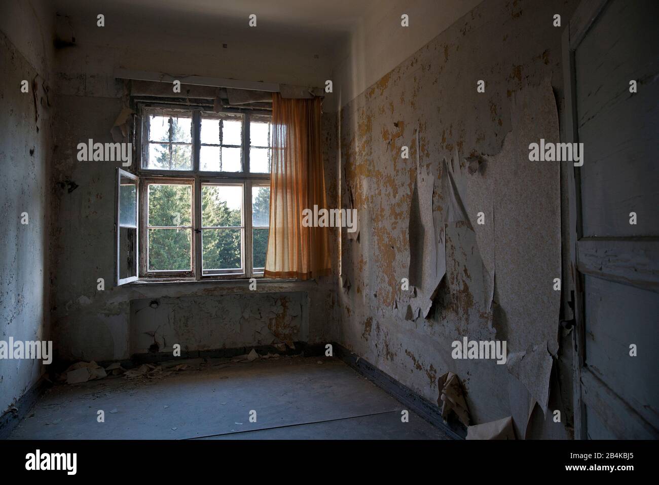 Old Building Factory Abandoned High Resolution Stock Photography and ...
