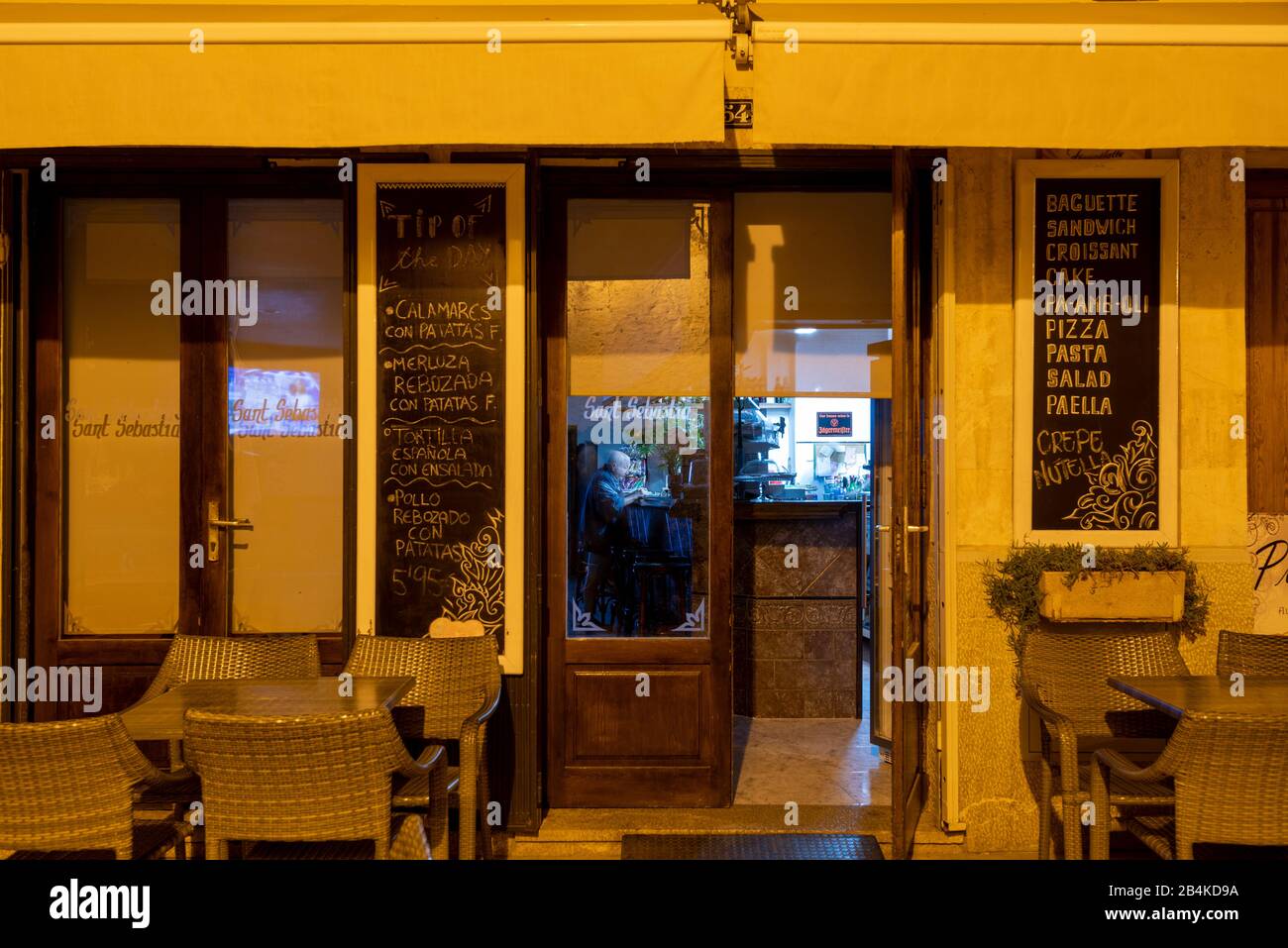 First bar in spain hi-res stock photography and images - Alamy