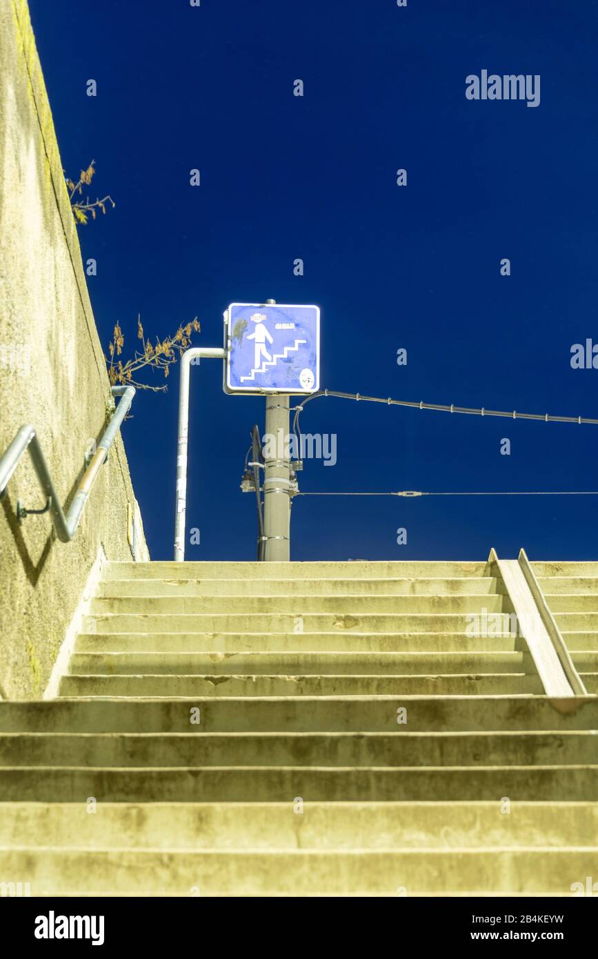 Warning sign at stairs hi-res stock photography and images - Alamy