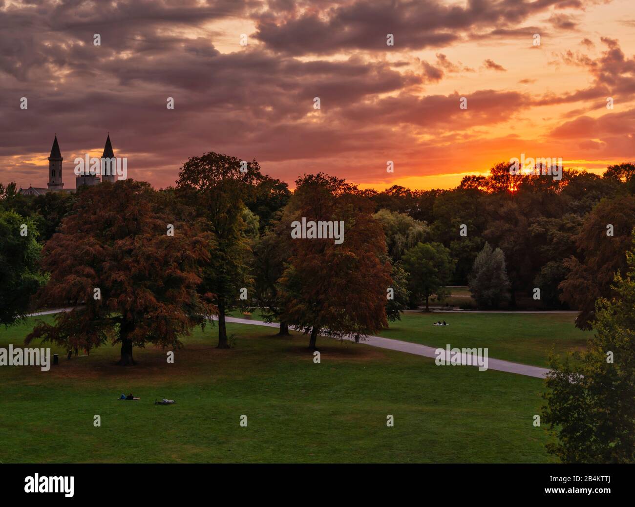Evening garden autumn hi-res stock photography and images - Alamy
