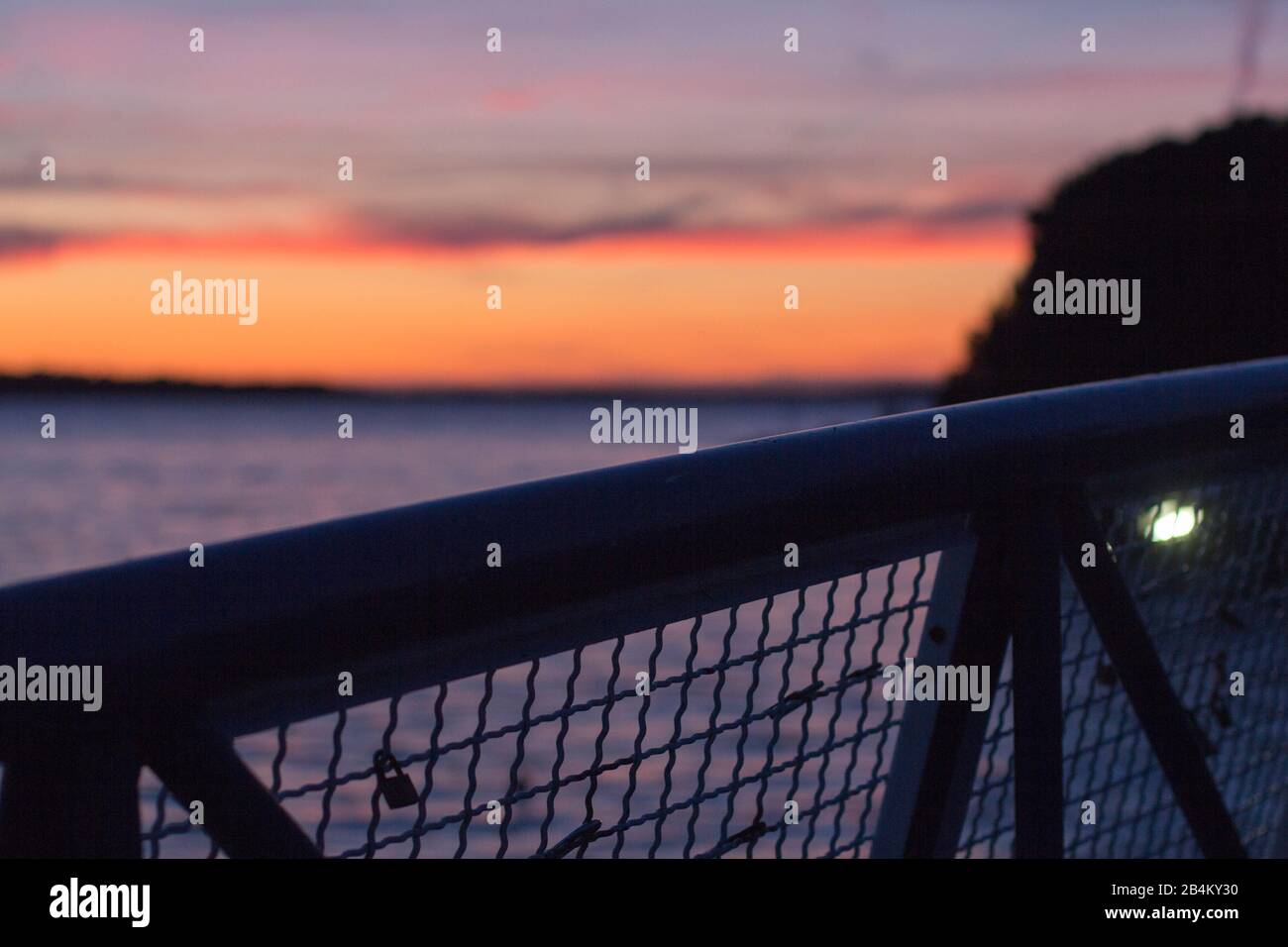 Mild sunset hi-res stock photography and images - Alamy
