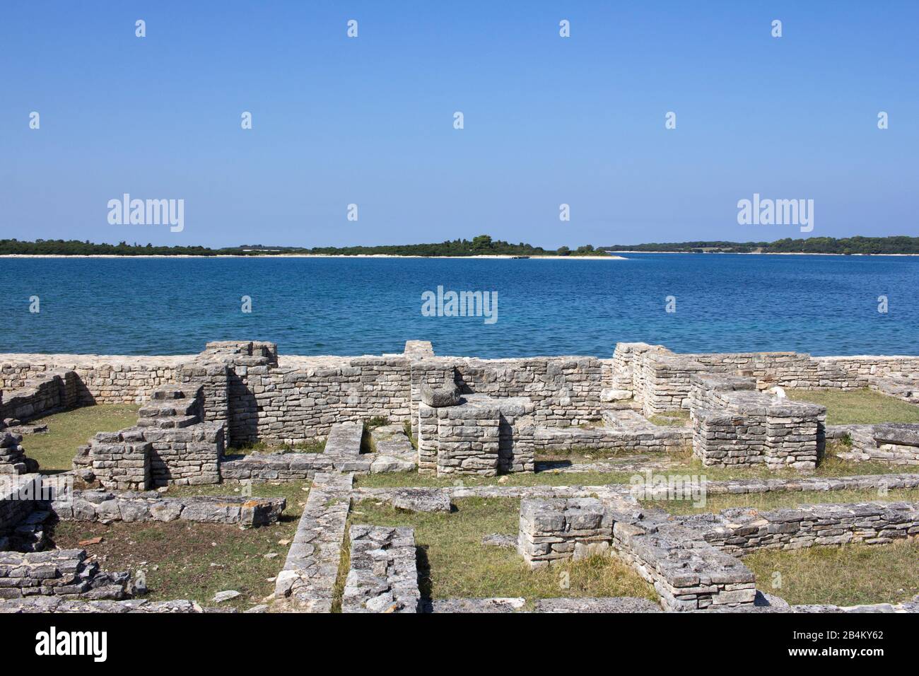 Ruins on the Croatian island of Brijuni Stock Photo - Alamy