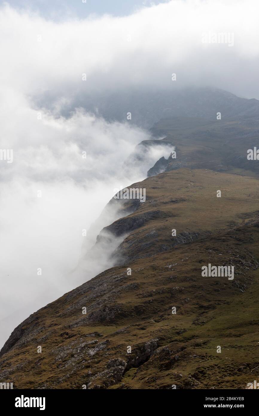 Above abyss hi-res stock photography and images - Alamy