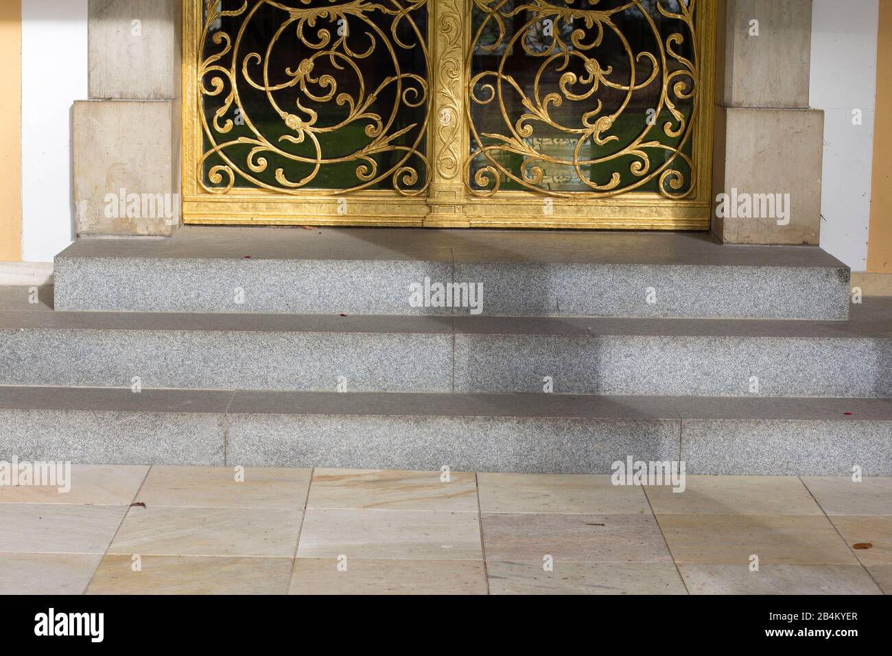 Detailed pictures of a castle Stock Photo - Alamy