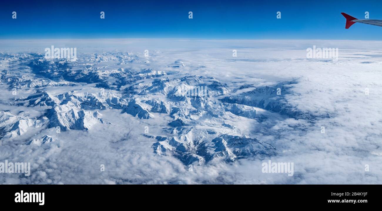 Birds eye view edge cliff hi-res stock photography and images - Alamy