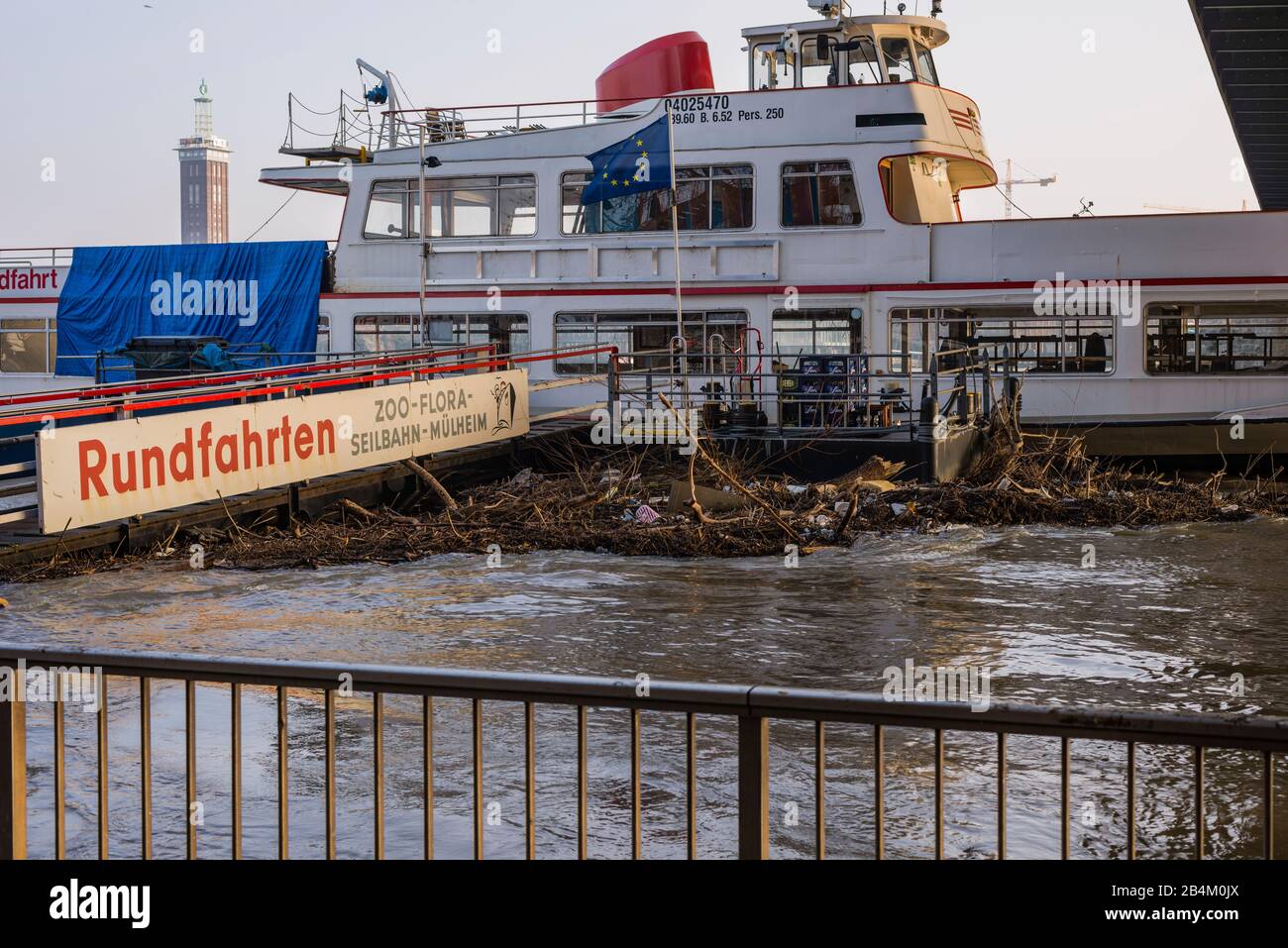 Cologne flood hi-res stock photography and images - Alamy
