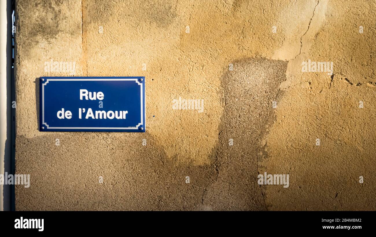 Street sign Rue de l'Amour in Alignan du Vent Stock Photo - Alamy