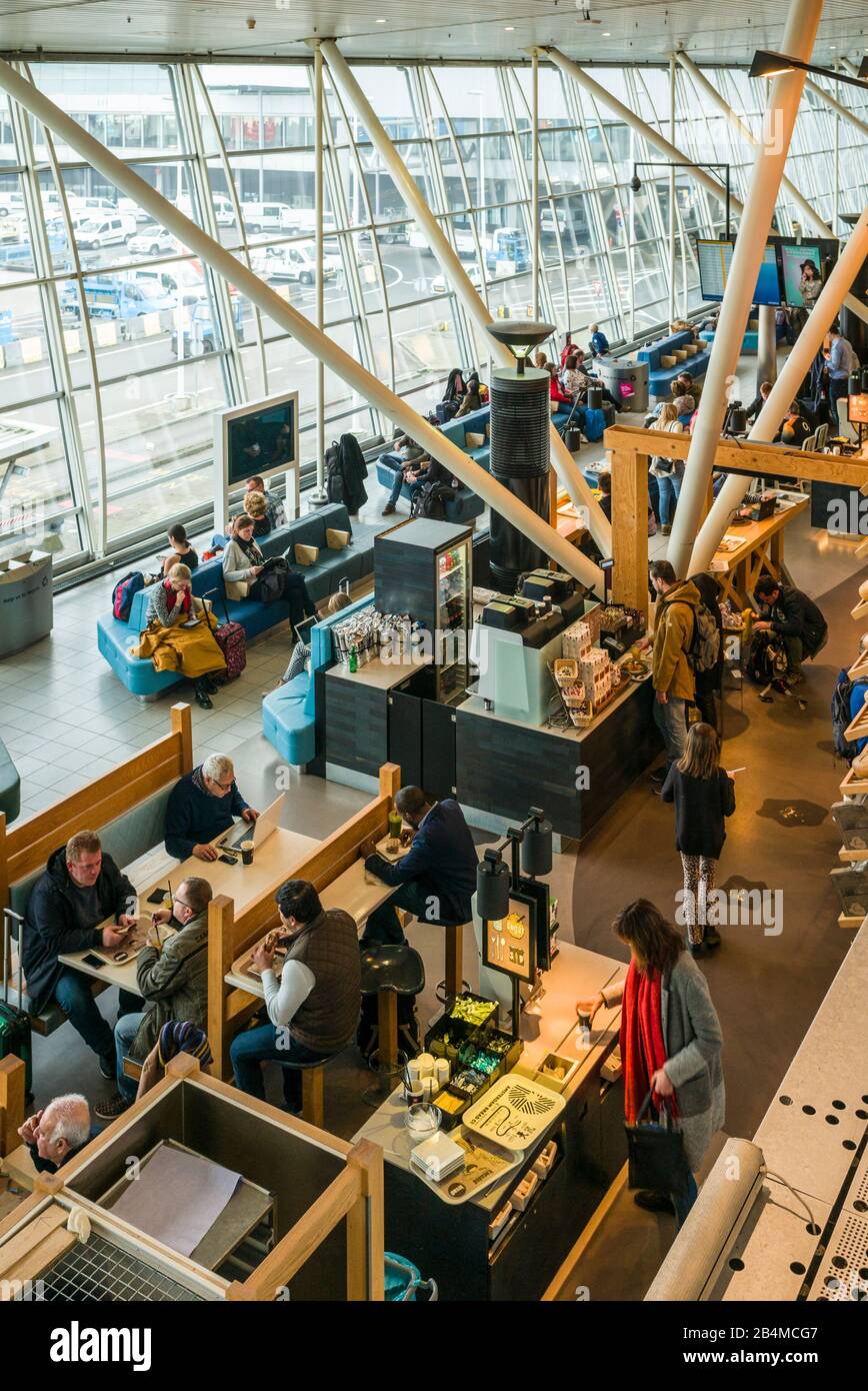 Schiphol airport amsterdam food hi-res stock photography and images - Alamy