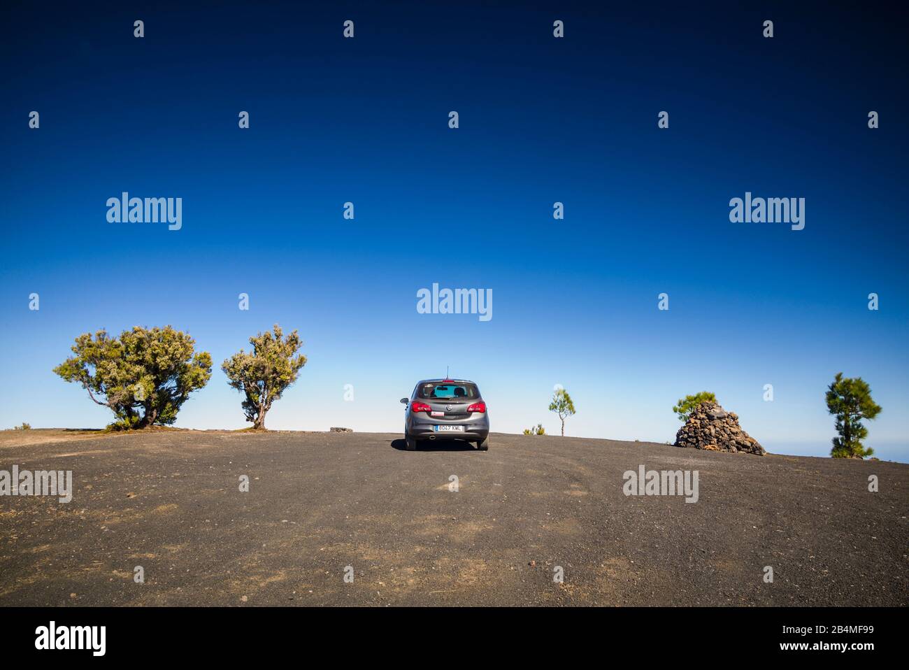 Car elevation hi-res stock photography and images - Alamy