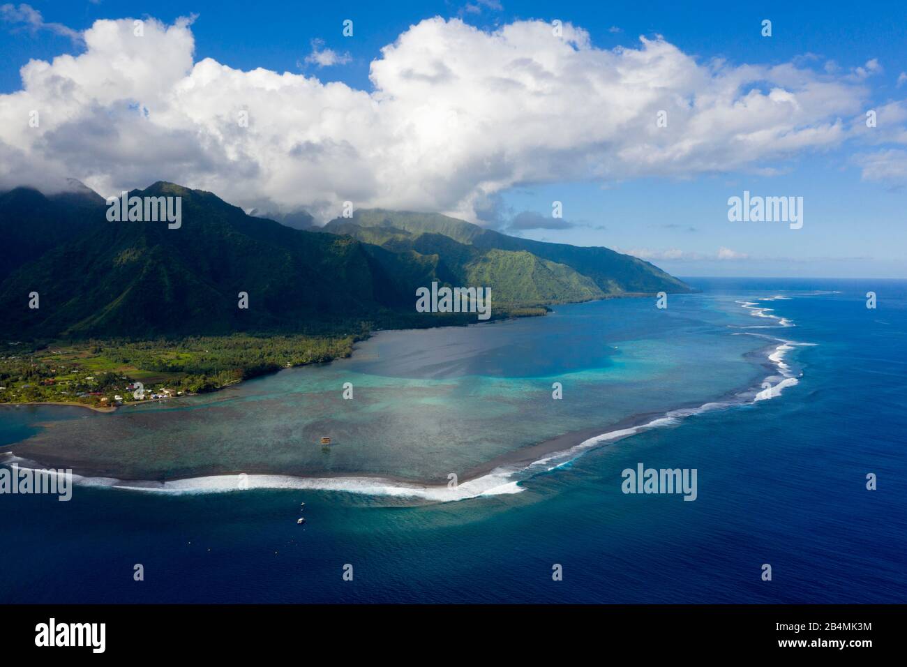 Tahiti aerial hi-res stock photography and images - Alamy