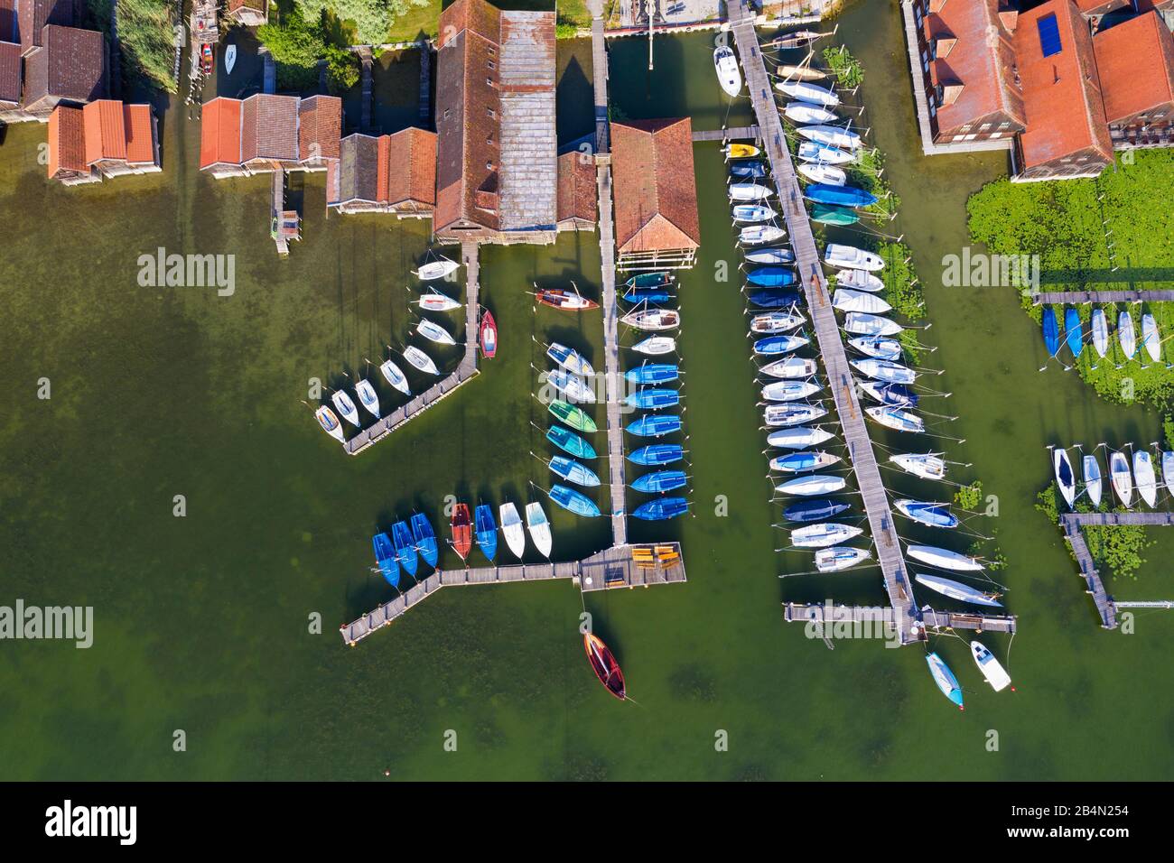 Boathouses and jetties on Lake Ammer, Dießen am Ammersee, Funfseenland ...
