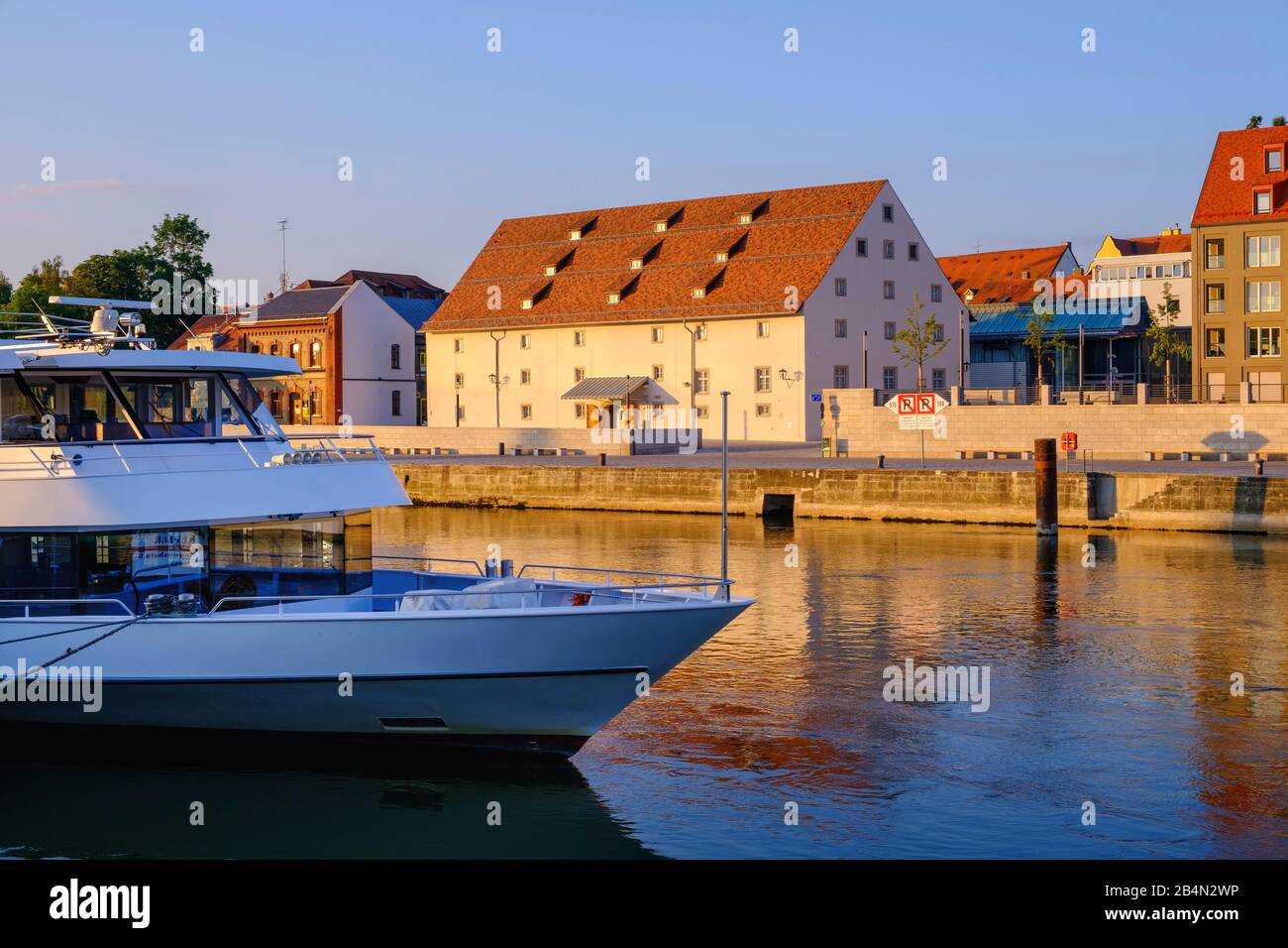 Austrian stadel hi-res stock photography and images - Alamy