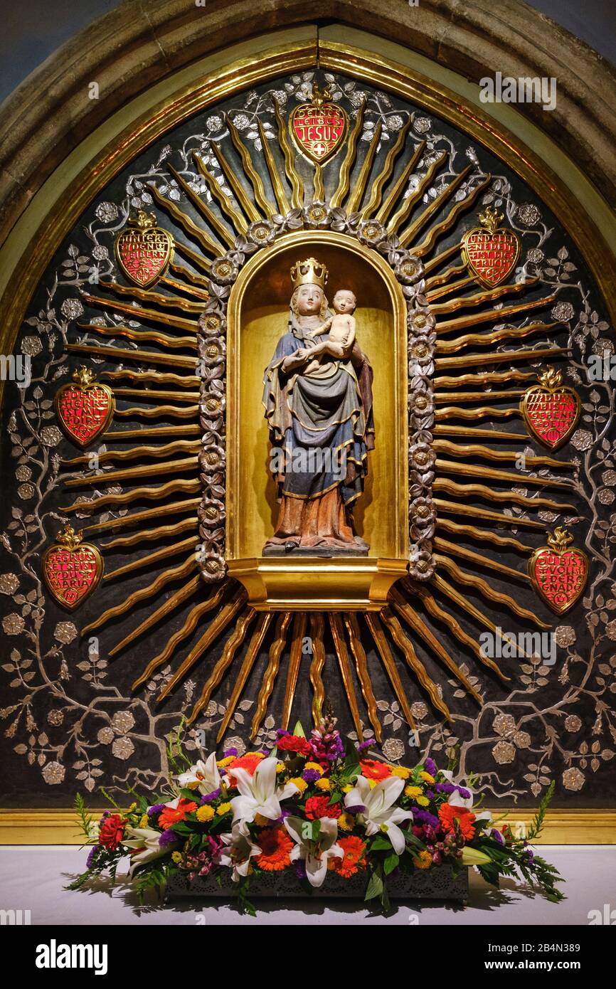 Side altar with mary and jesus in st peters cathedral hi-res stock ...