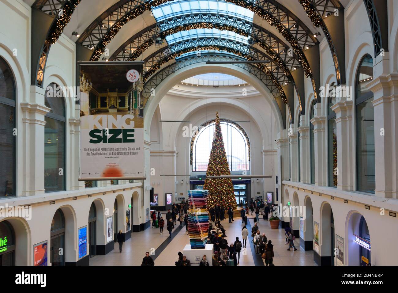 Dresden hauptbahnhof hi-res stock photography and images - Alamy