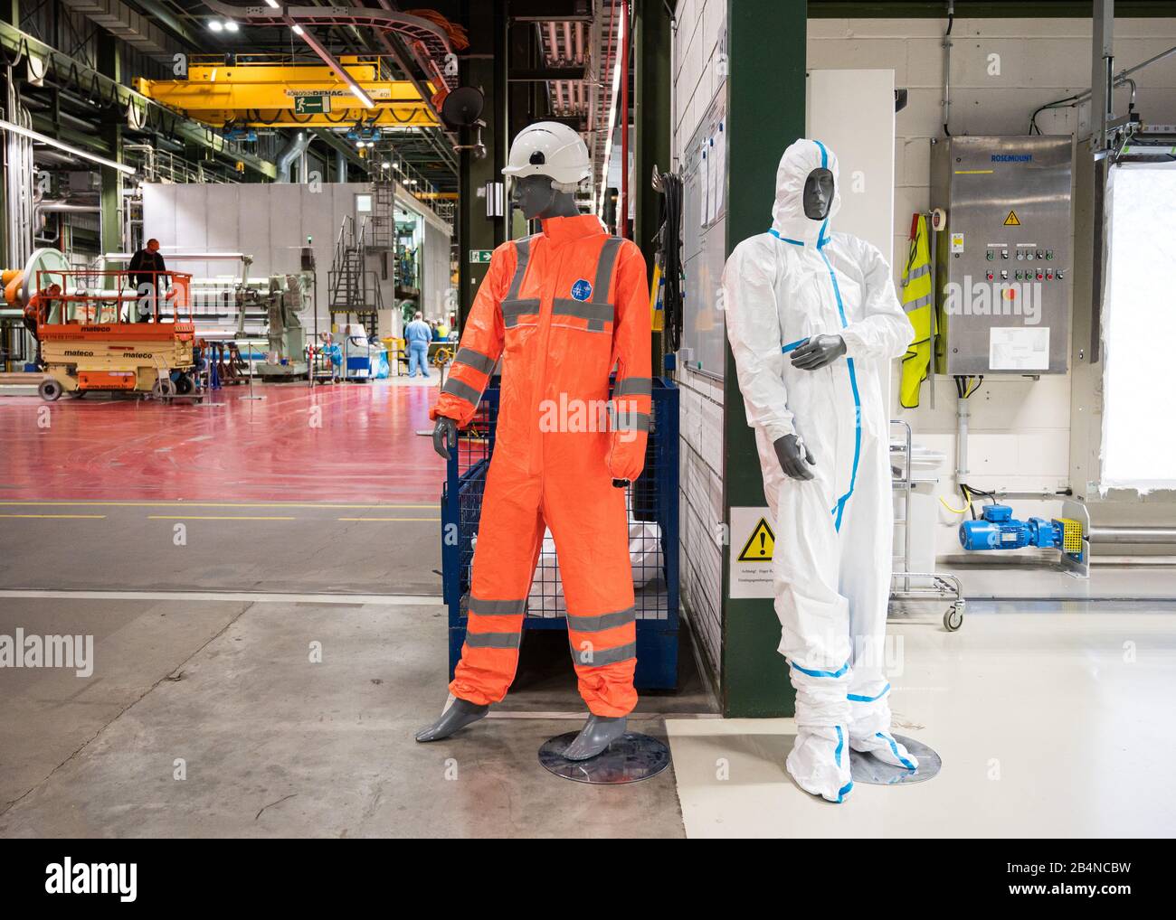 Dupont factory hi-res stock photography and images - Alamy