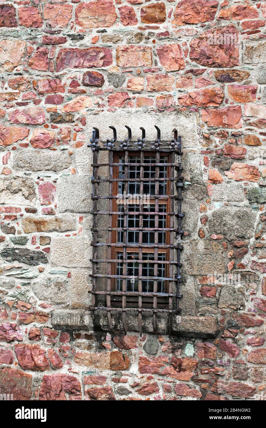 Chateau window hi-res stock photography and images - Alamy