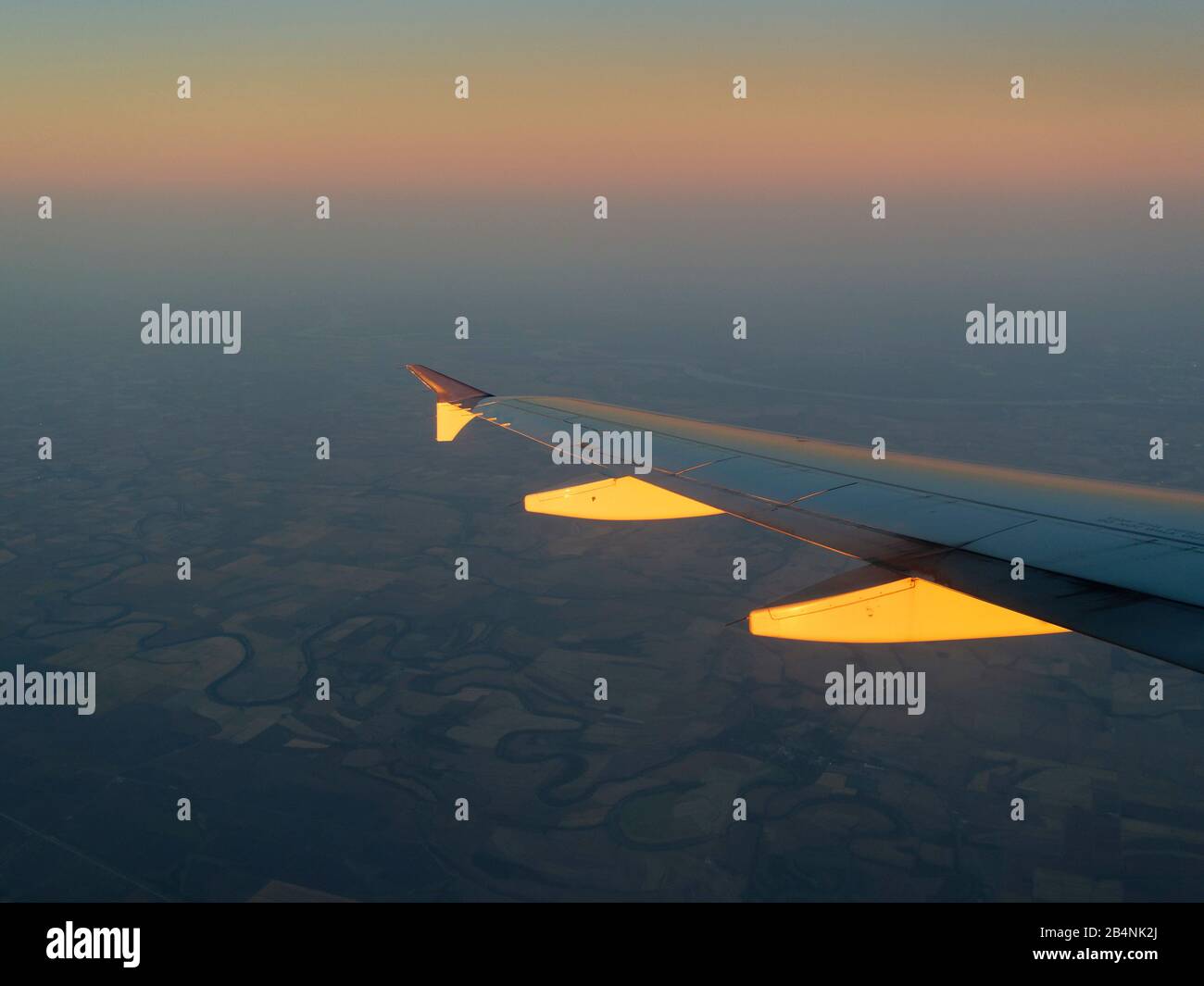 A320 wing hi-res stock photography and images - Alamy