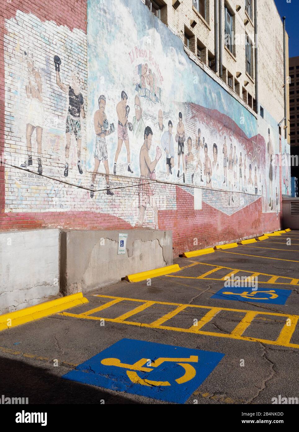 Boxing mural hi-res stock photography and images - Alamy