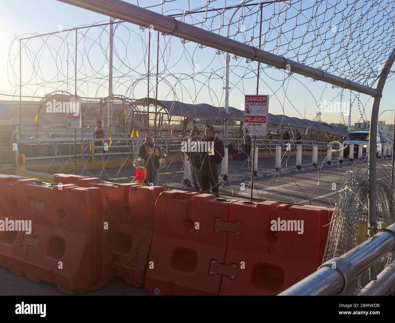 Barrier on paso del norte stanton street border bridge hi-res stock ...