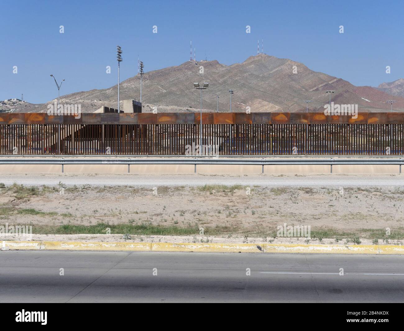 Mexico - USA border wall Stock Photo - Alamy
