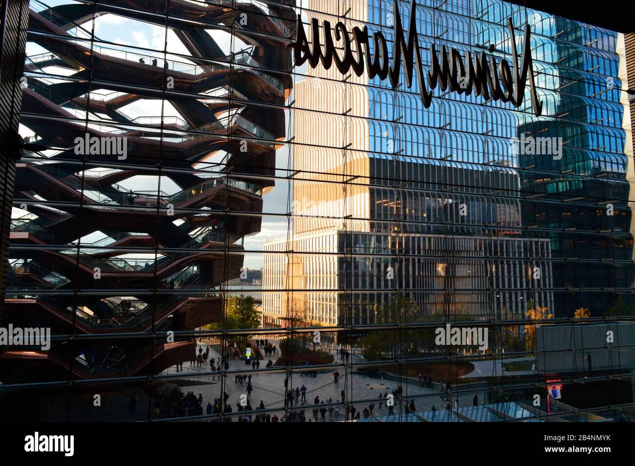Thomas heatherwick architecture hi-res stock photography and images - Alamy