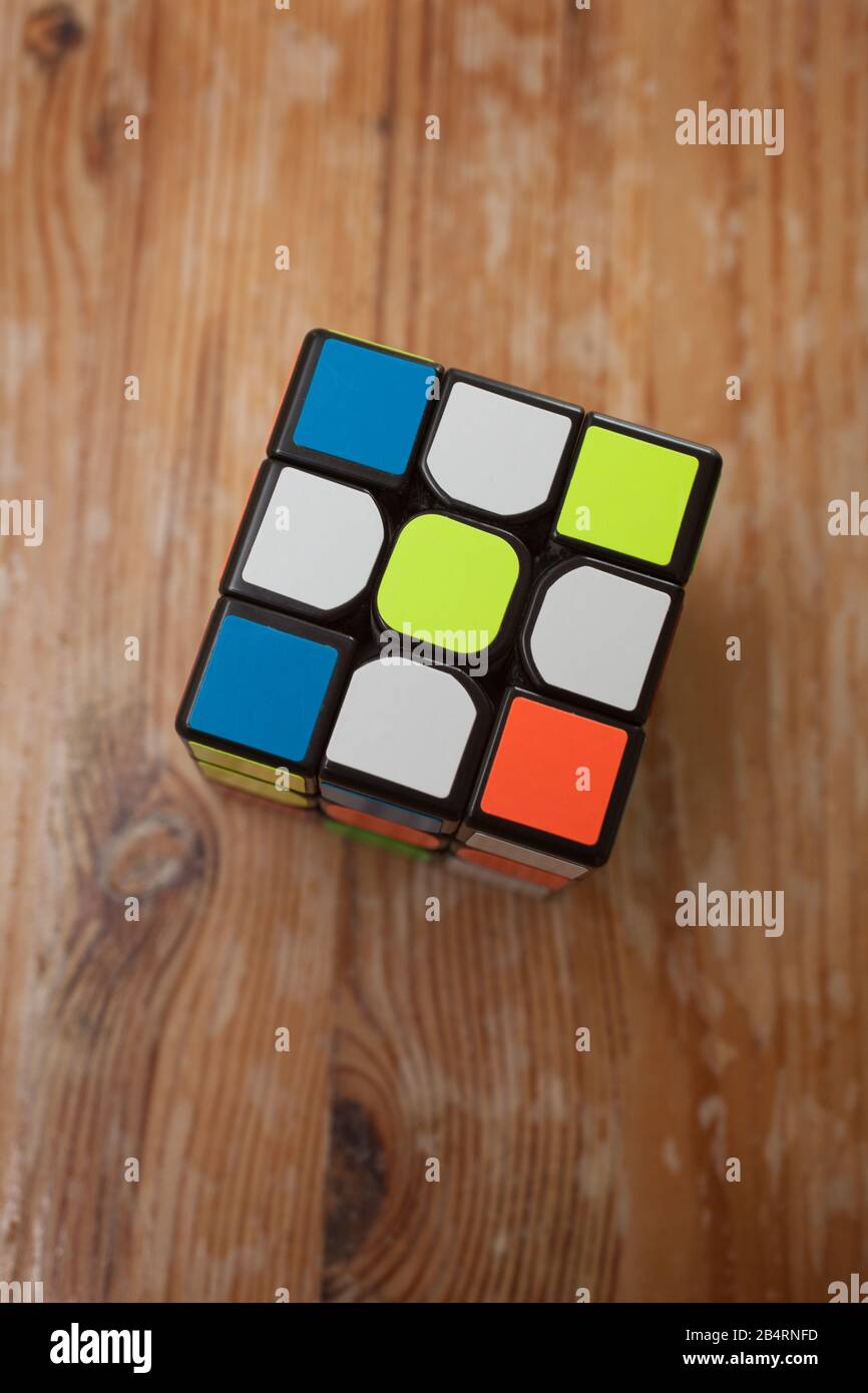 Rubix puzzle hi-res stock photography and images - Alamy