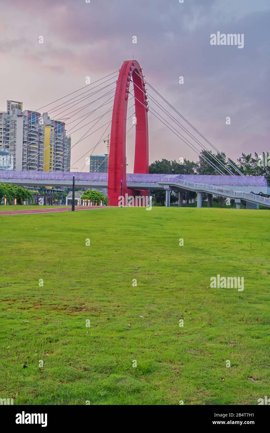 Empty green field landscape hi-res stock photography and images - Alamy