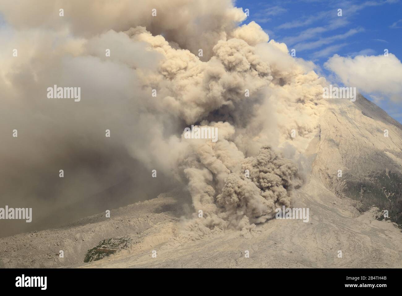Pyroclastic Eruption High Resolution Stock Photography and Images - Alamy