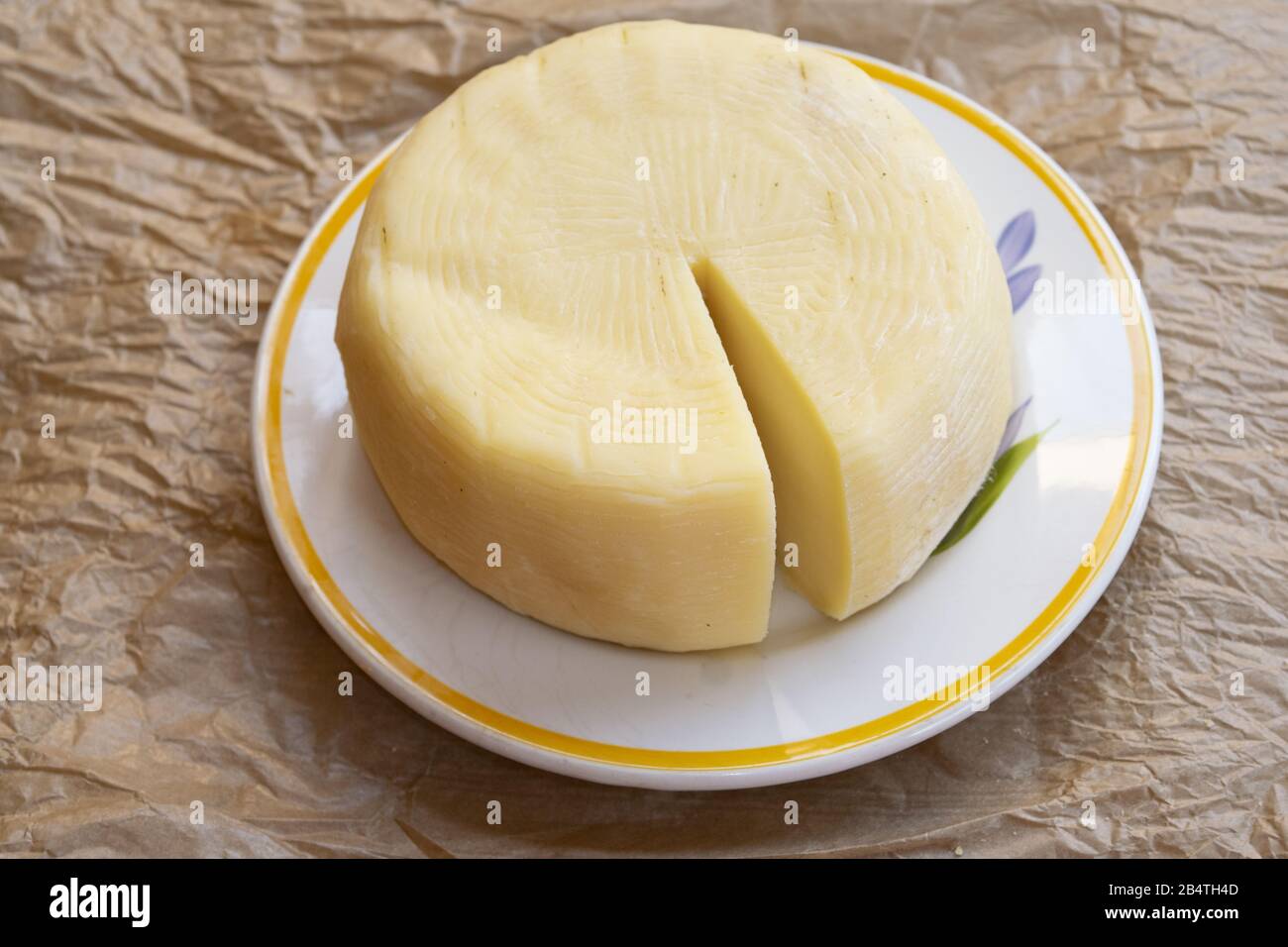 pecorino sardo cheese handmade by Sardinian shepherds Stock Photo - Alamy