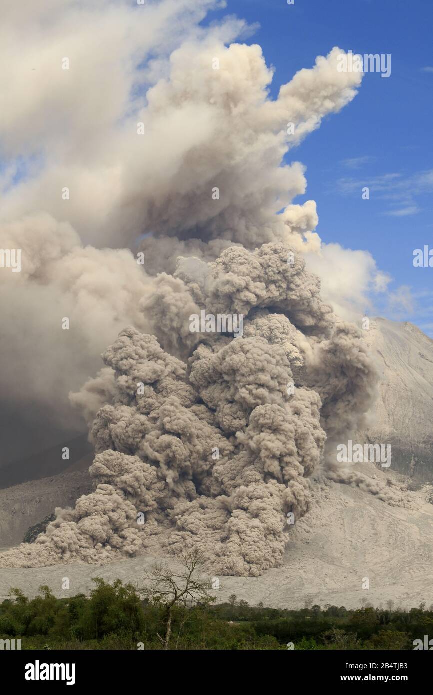 Pyroclastic Eruption High Resolution Stock Photography and Images - Alamy
