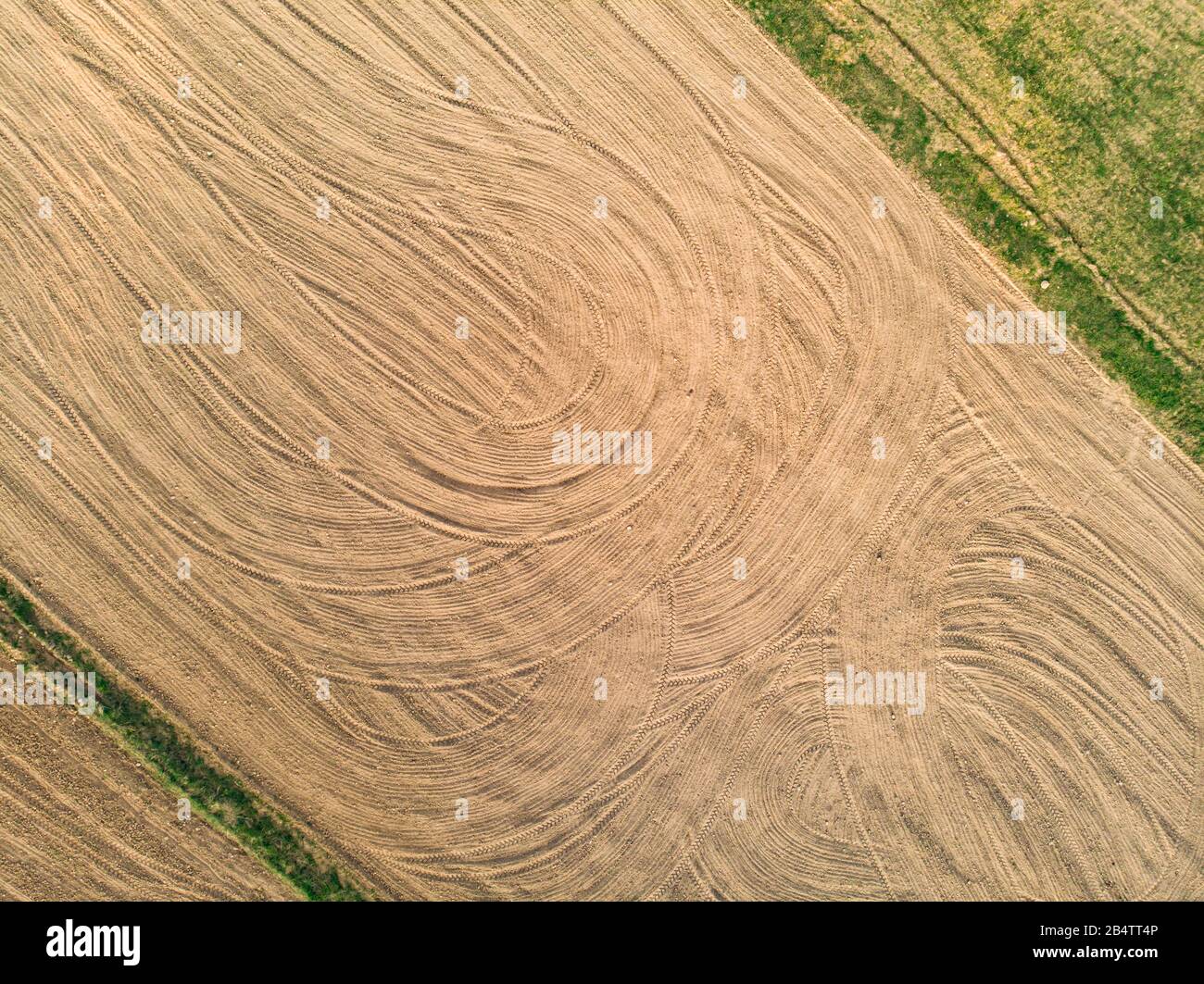 Track and trace processing hi-res stock photography and images - Alamy