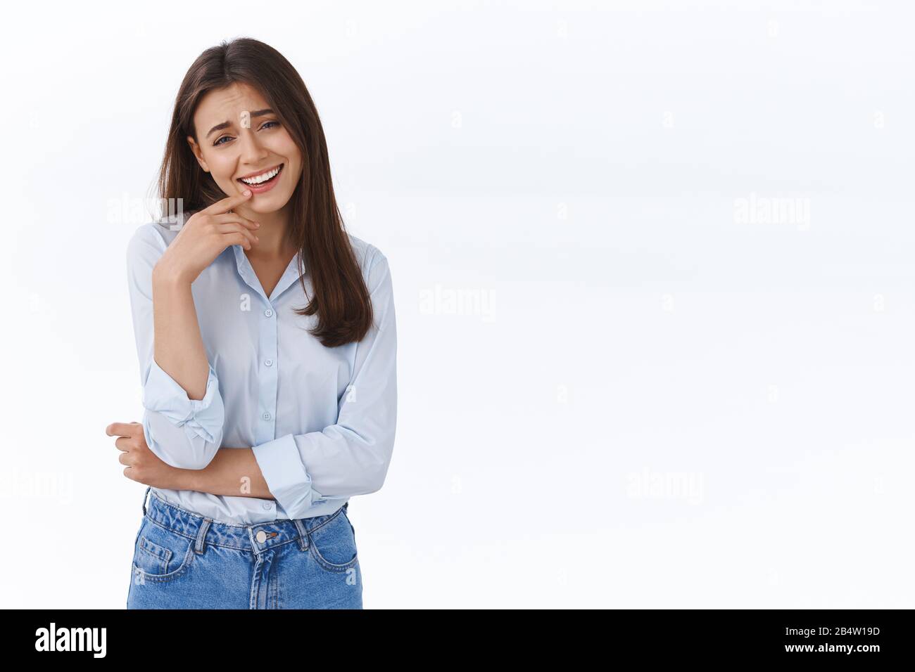Female coworkers laughing hi-res stock photography and images - Alamy
