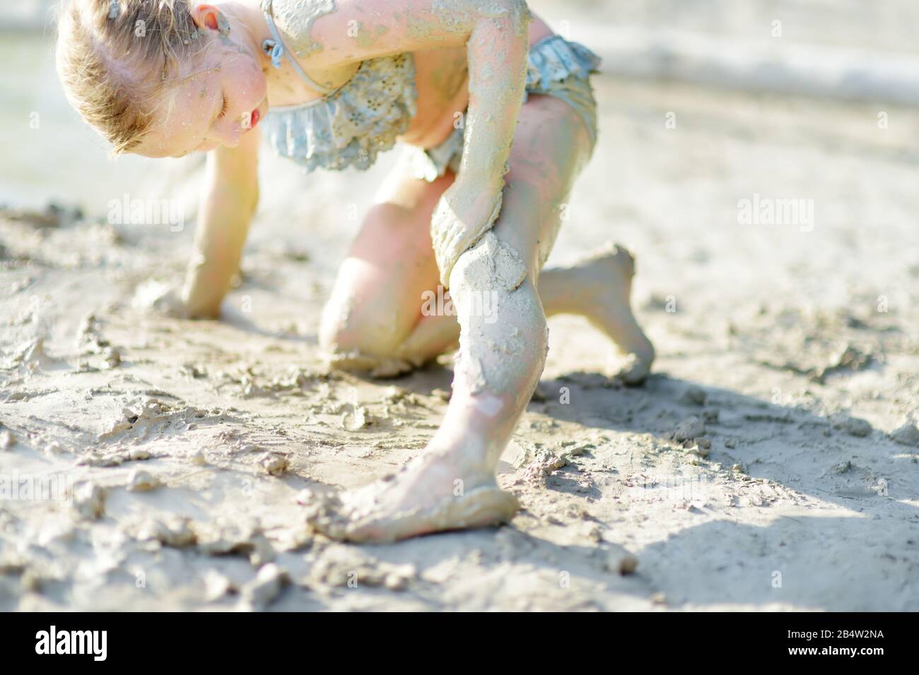 Mud baths lake hi-res stock photography and images - Alamy