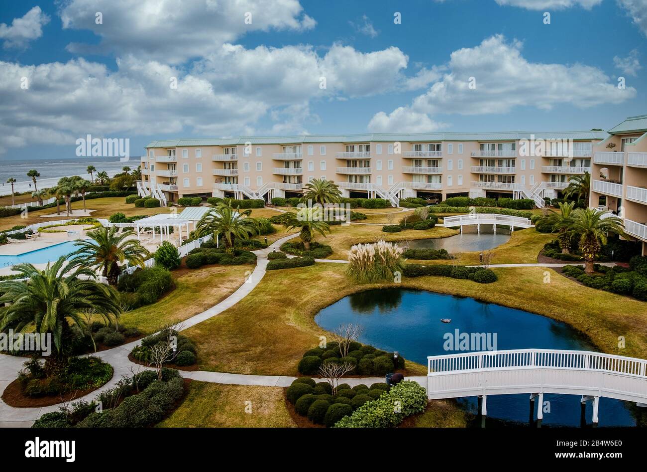 Nice Coastal Condo with Landscaped Courtyard, Pools and Bridge Stock ...