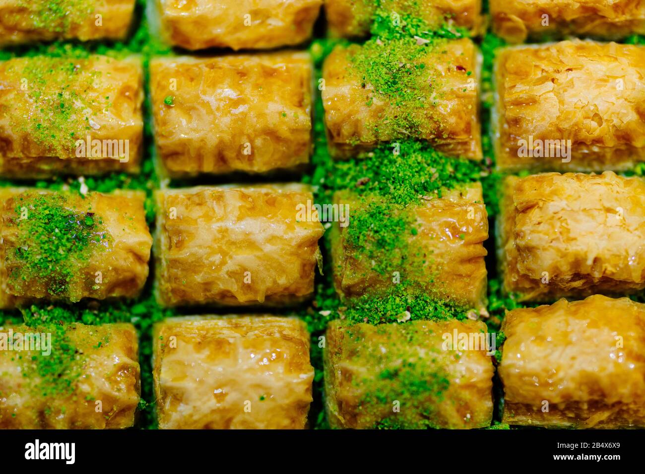 Pistachio Baklava, oriental pastry in bazaar at Istanbul, Turkey Stock ...