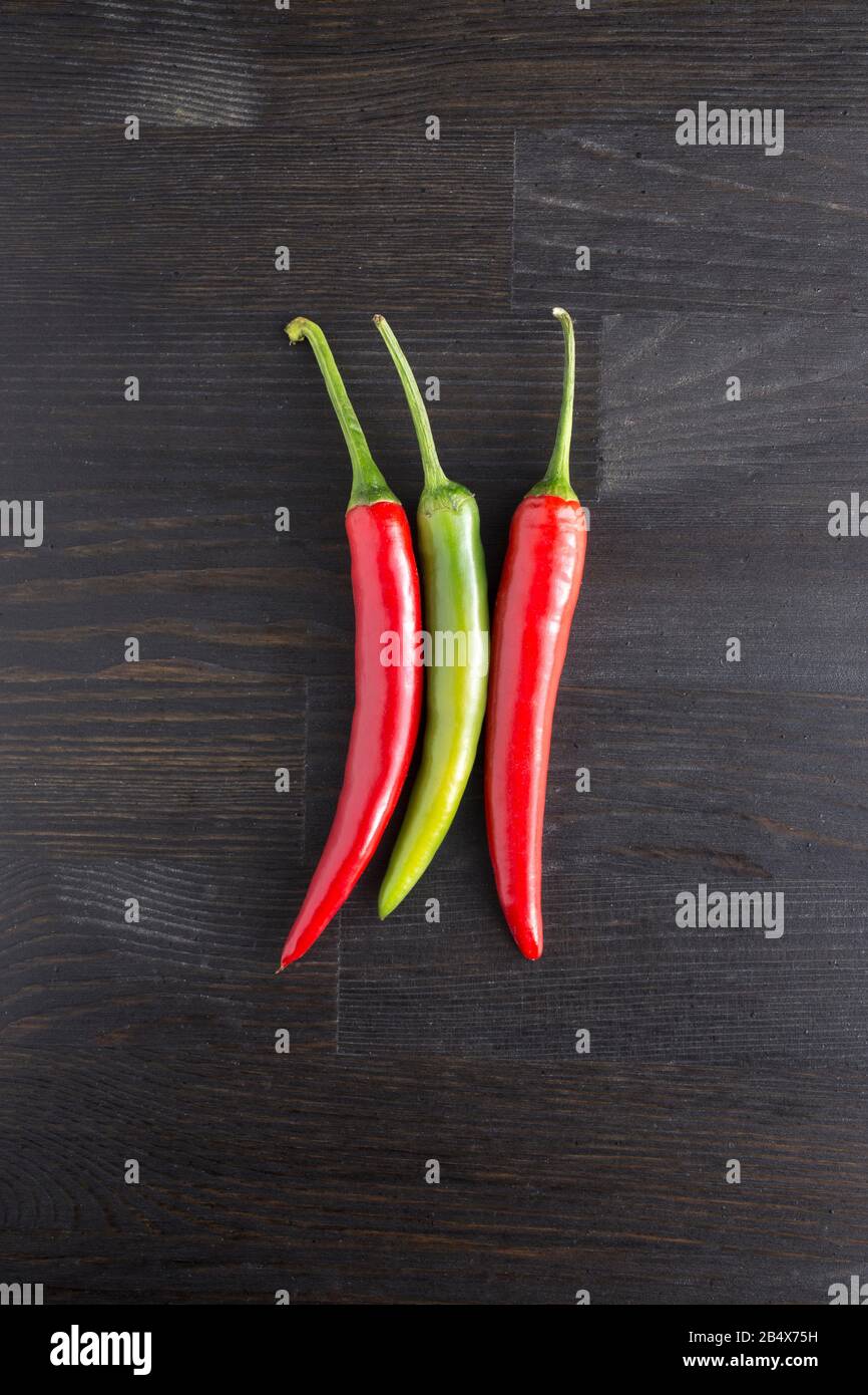 Green red hot chili hi-res stock photography and images - Alamy