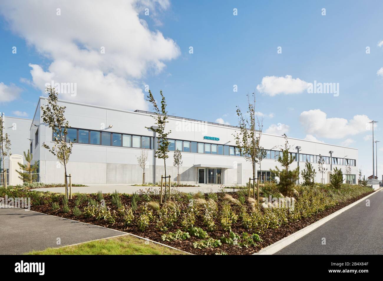 Manufacturing building hi-res stock photography and images - Alamy